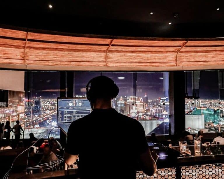 Top 11 Coolest Bars in Las Vegas (2024 Update)