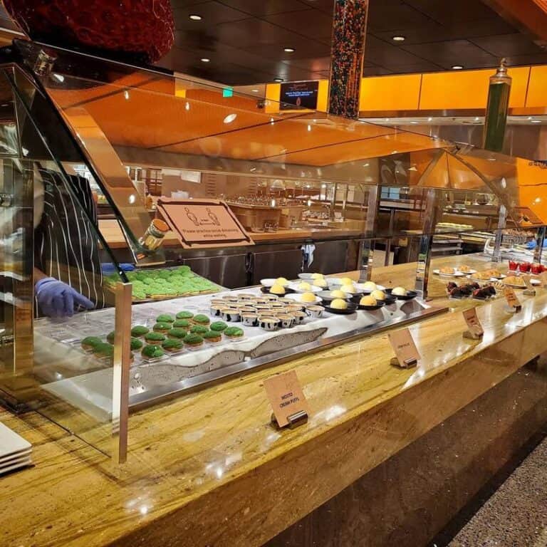 Wicked Spoon Buffet 2026: Menu, Hours, Prices
