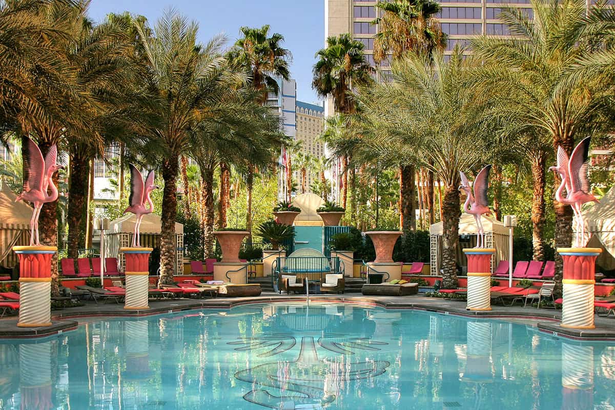 Flamingo Las Vegas Pools: Hours, Prices & Tips