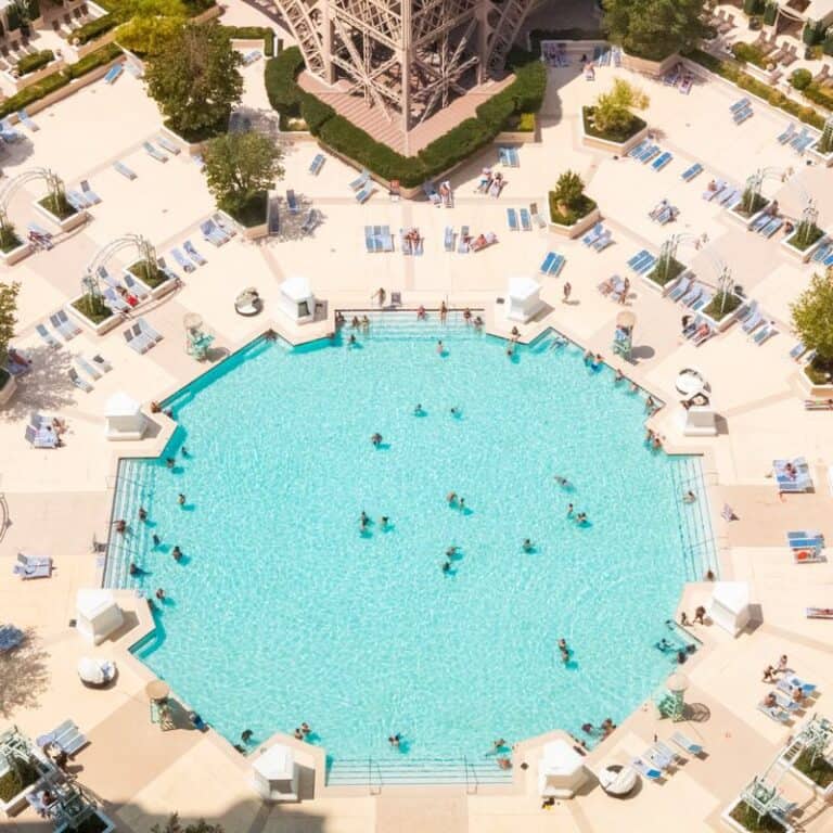 Pool á Paris: Paris Las Vegas Pool Hours, Prices