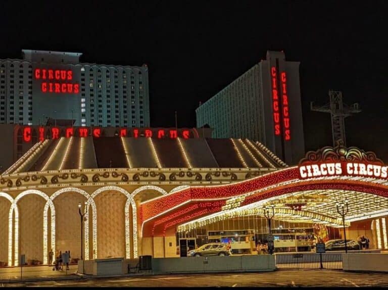 12 Best Cheap Hotels on Las Vegas Strip: From $25