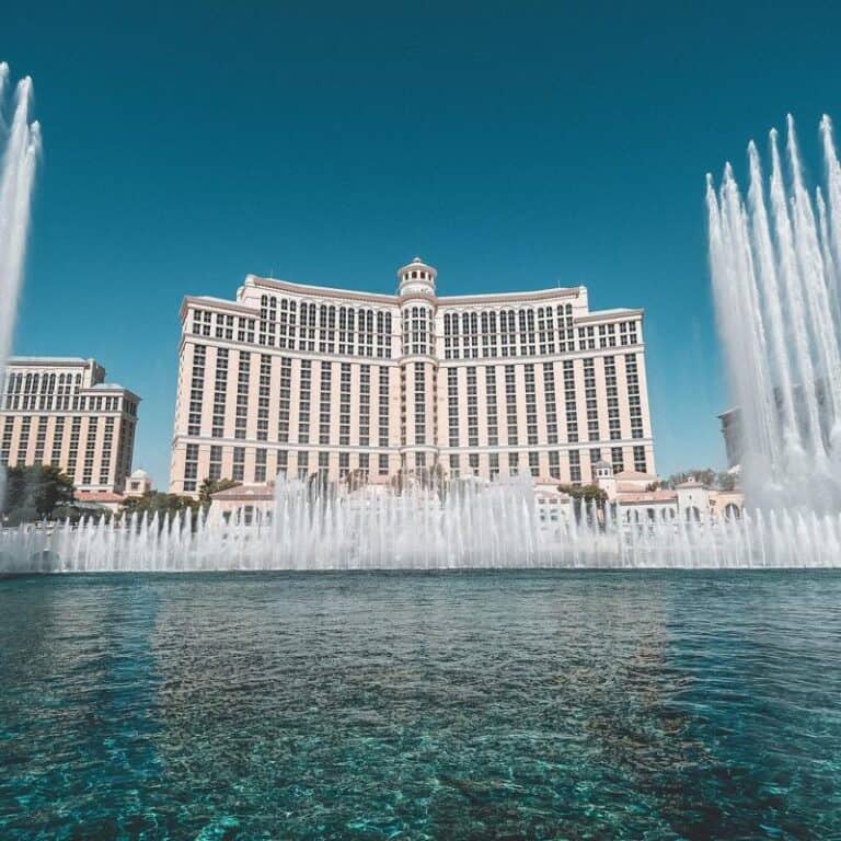 Bellagio Fountain: Schedule & Best Places to See