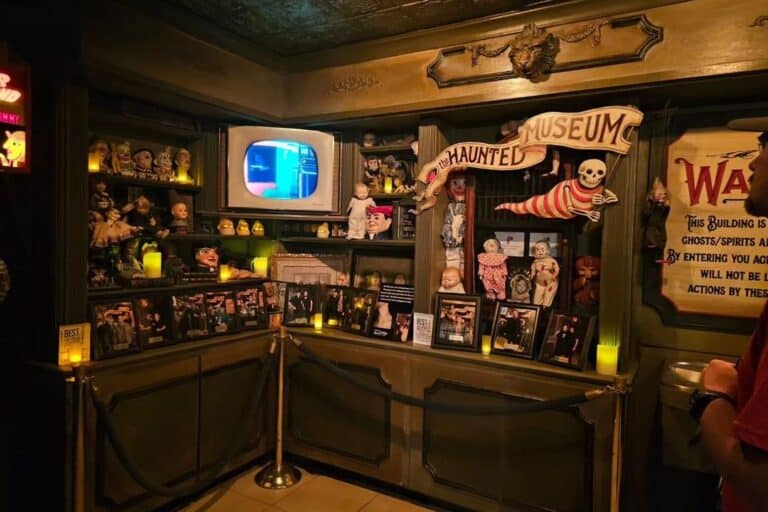 Attractions in Zak Bagans’ The Haunted Museum