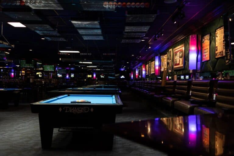 11 Best Las Vegas Pool Halls & Bars With Pool Tables